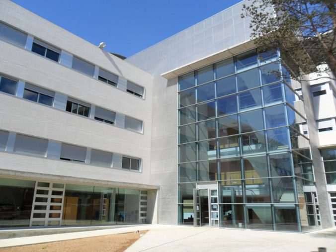 Venue and travelling information